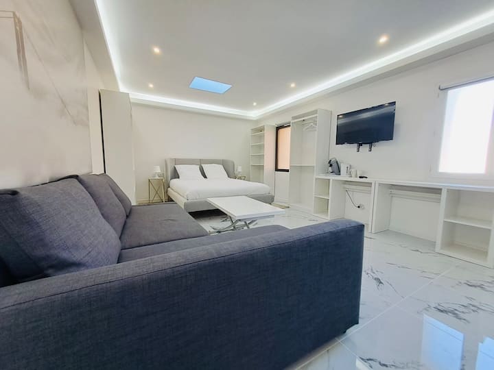 Studio Blanc - 3min Aéroport / Métro 14 Paris - Rungis