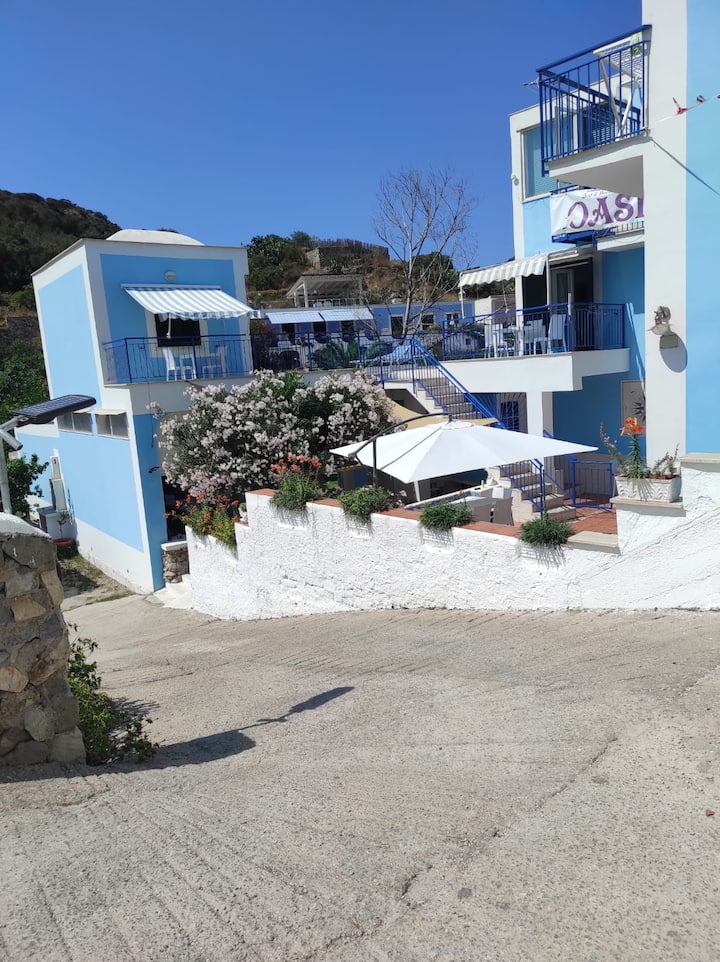 Un Oasi Di Nome E Di Fatto - Ponza