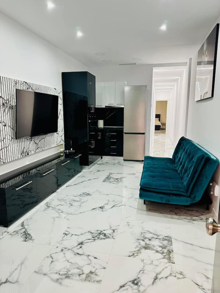 Luxurious Apartment With Jacuzzi - Alicante