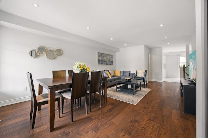 Lovely 3 Bedrooms With 3.5 Bath - Markham