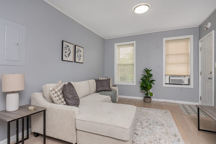 Cozy Modern 1 Br Apartment In The Heart Of Cohoes - Troy, NY