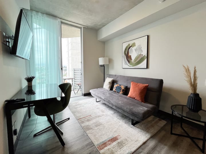 Serenity At 12´s - Pool, Gym & Stylish City Stay - San José