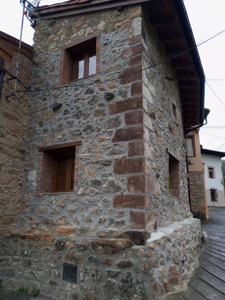 Alquiler Casa Rural Con Jardín - Onís