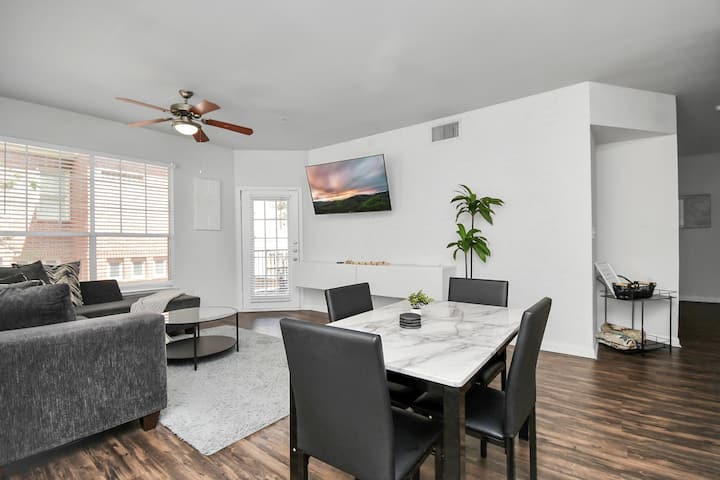 Stylish 2 Bd W/ Pool & Gym Nrg Rodeo Htx Med Centr - 