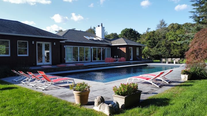 Hamptons 5br Luxury Retreat Pool Spa Near Beach - Long Island Game Farm Wildlife Park & Children's Zoo