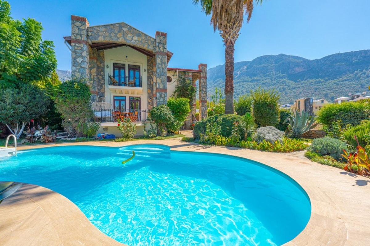 Villa avec piscine privée à Ovacik Fethiye - Maisons à louer à Fethiye ...