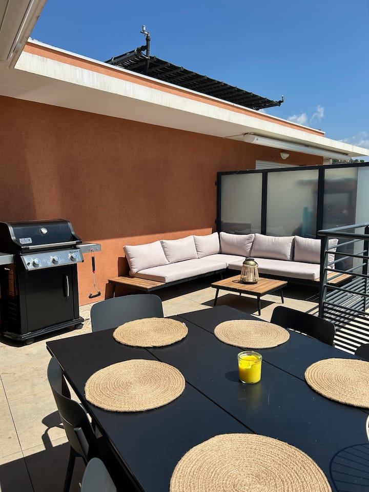 Le Lavandou, Appt En Rooftop Piscine & Mer - Le Lavandou