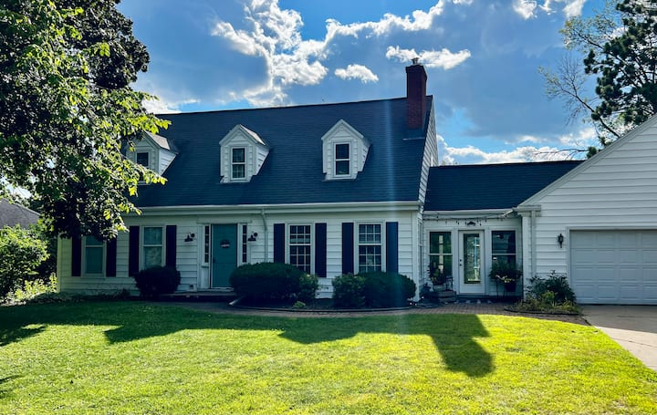 Cape Cod Home 30 Mi To Green Bay - Appleton, WI