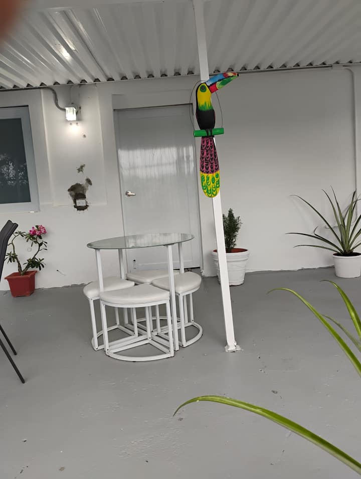 Black & White Comfort Studio - Trujillo Alto