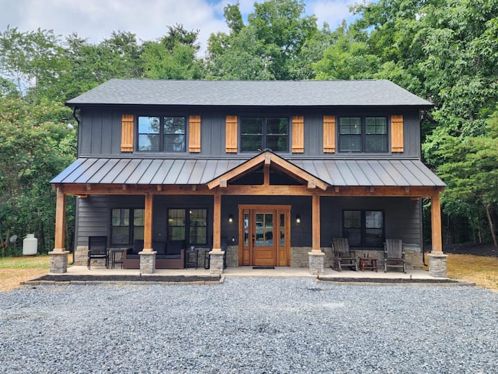 Happy Hollow - Barndo Retreat - Bear Creek Lake State Park, Cumberland