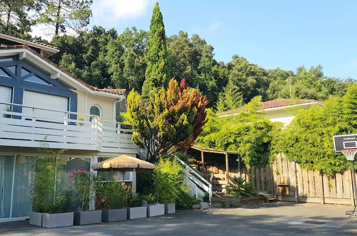 Très Beau T2 Dans Une Villa Au Calme (Loggia Sud) - Pays basque français