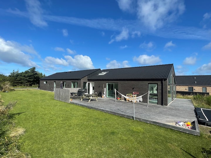 180 Kvm Bolig 200 Meter Fra Vand - Hvide Sande