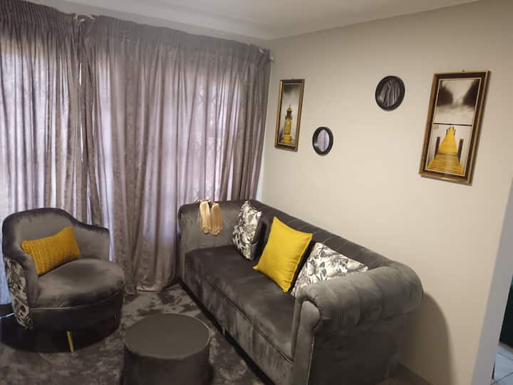 Elegant Apartment @ Glen Marais - Kempton Park