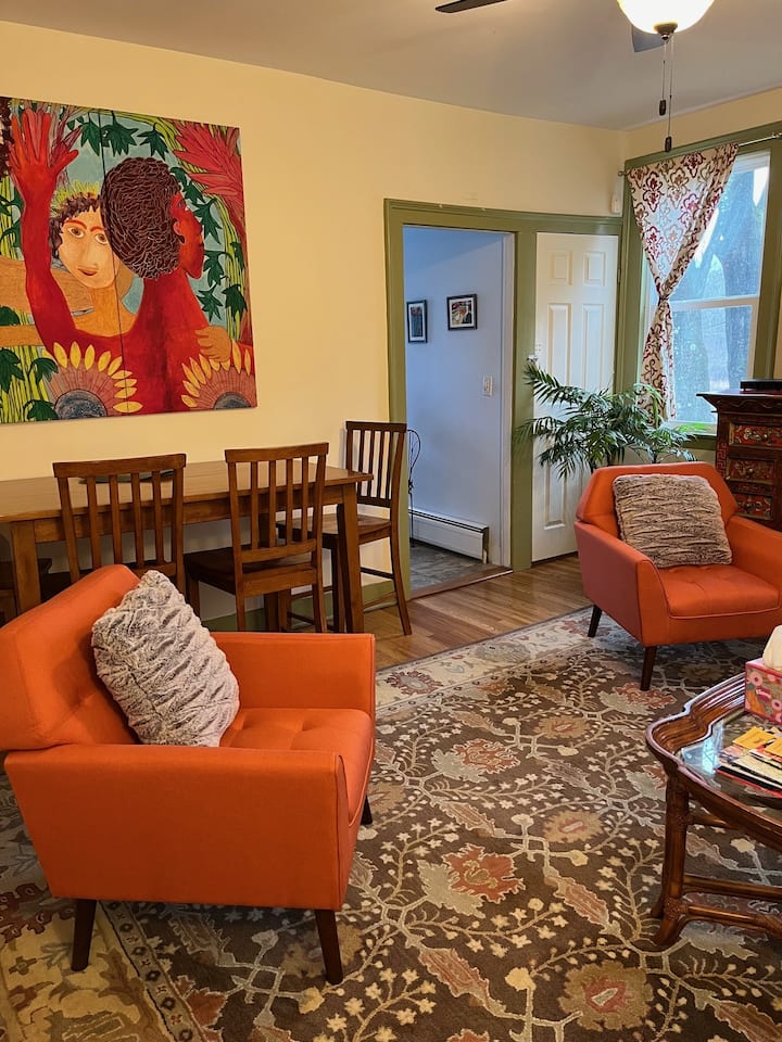 Sunny Riverside Apartment - Lee, MA