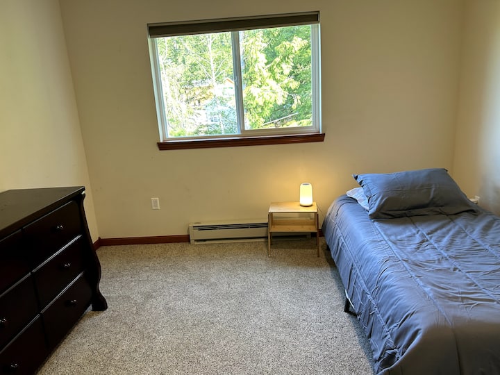 Bedroom With View & Sauna Access - Ketchikan, AK