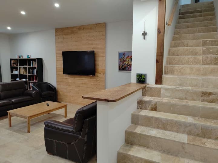 Maison, Atypique Sur Un Rocher 6/10 Personnes - Lourdes