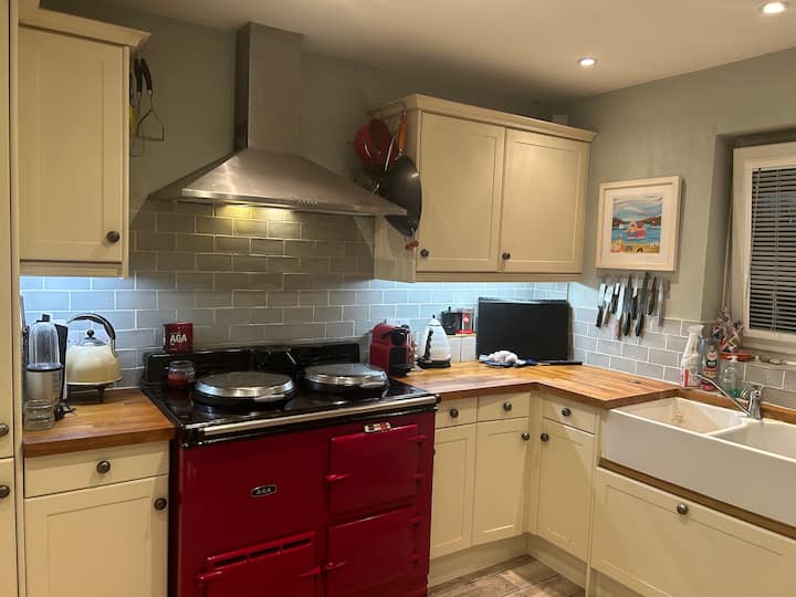 Home In The Old Town, By The Sea & Country Park - Hastings