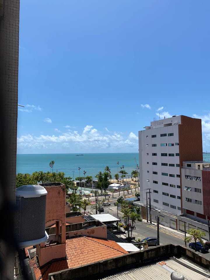Apto Beira Mar - Linda Vista Com Wi-fi E Ar - Fortaleza