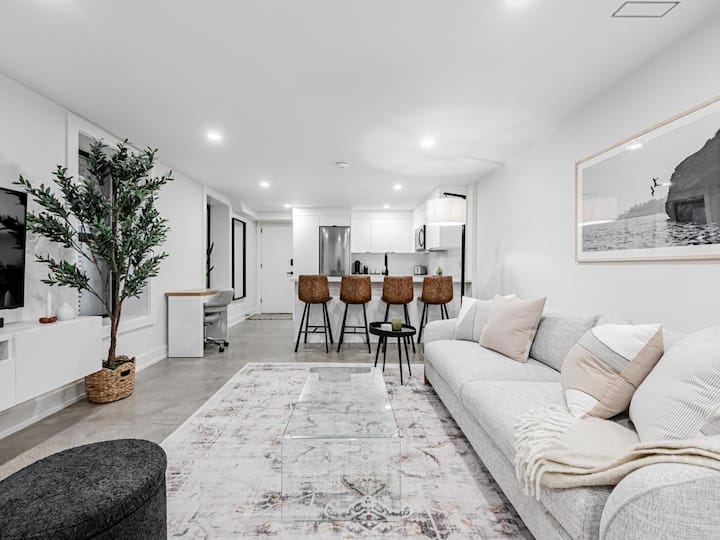 Brand New Apartment Steps From Trinity Bellwoods - Toronto