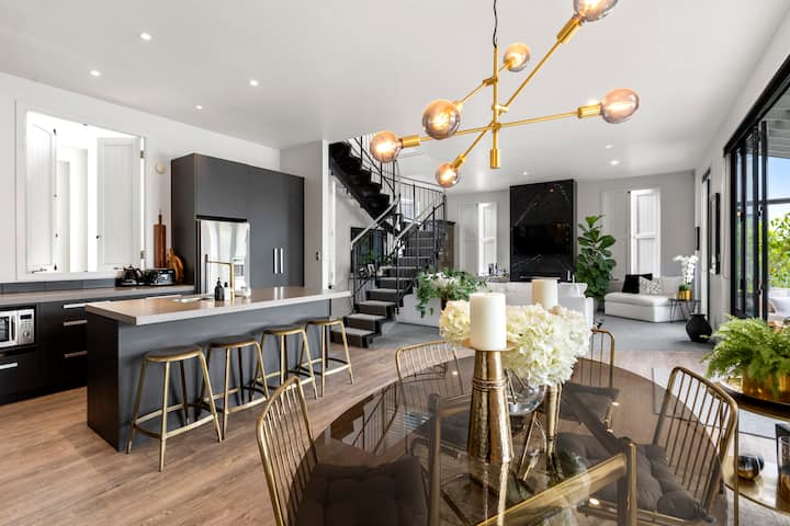 Luxury Saint Mary’s Bay Residence - Auckland