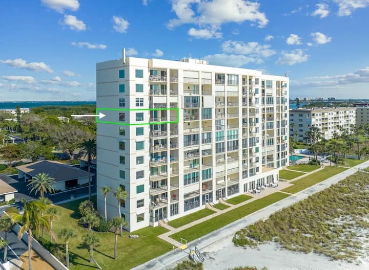 Gorgeous Beachfront Condo - Longboat Key, FL