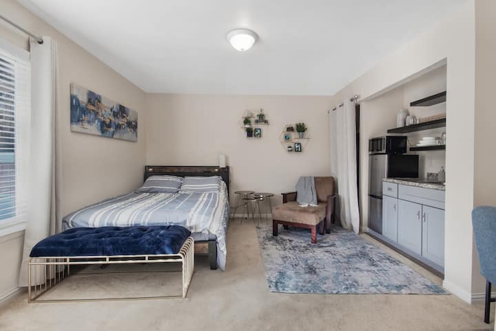 Separate Entrance Private Room & Bathroom, Parking - San Jose, CA