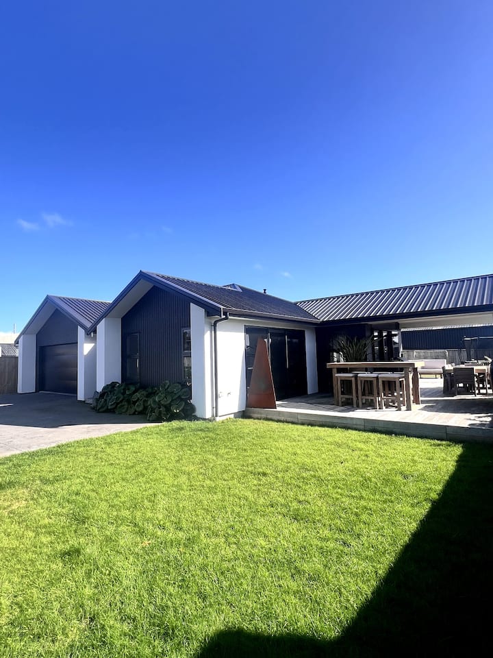 Cosy Family Home In Lepperton - Waitara
