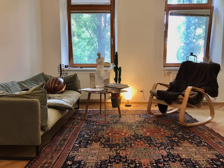 A Private Room In An Artist Flat Near Westbahnhof - Vienne