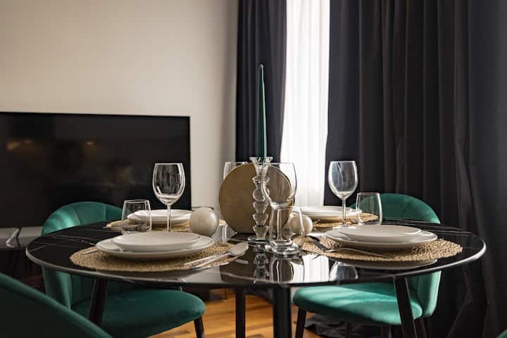 Milano 8 Luxury Apartment (Centro - Porta Venezia) - ミラノ