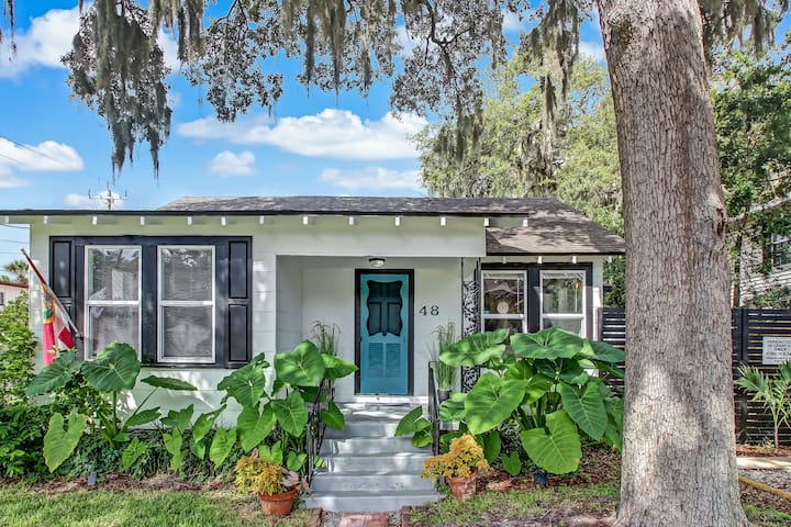 Charming St Augustine Oasis/game Room/family Fun - St. Augustine, FL