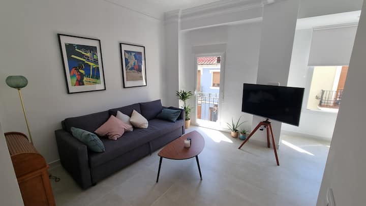 Romantic Apartment In Cabanyal By Virkin Suites - Valencia