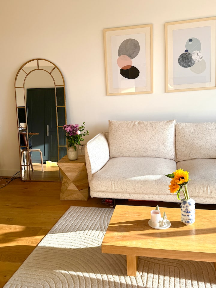 Beautiful 2 Bed Flat In London - 