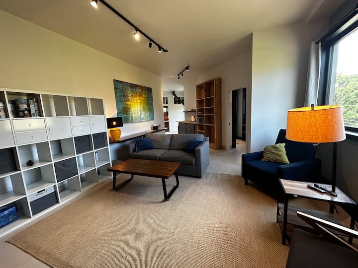 Room On The Hill - Malibu, CA