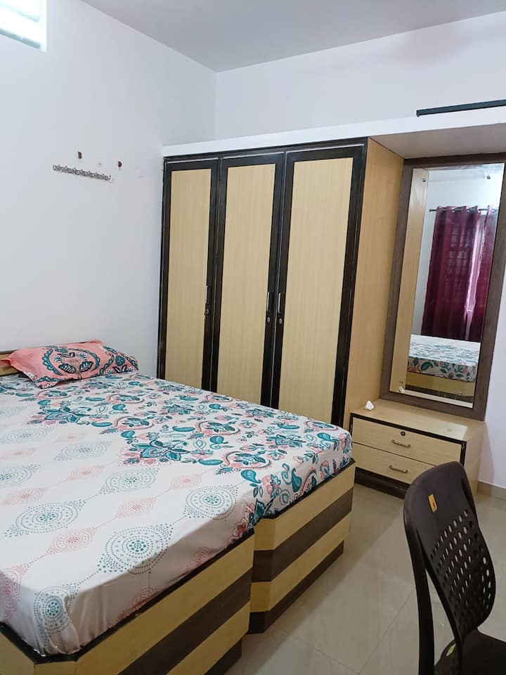 Charlie Room - Mysuru