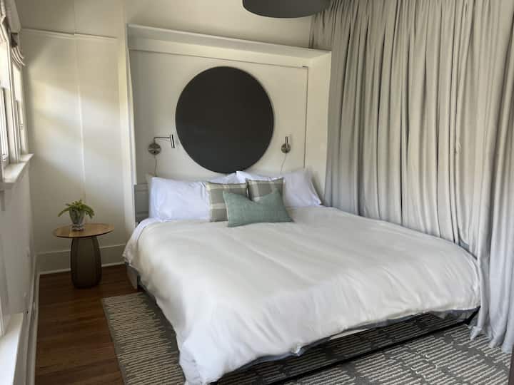 Quaint 1-bed Suite Mission Hills - Balboa