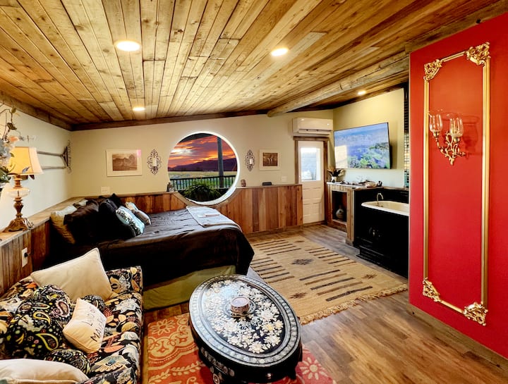 Opulent Healing Home Yellowstone - Montana