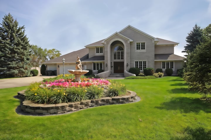 6br Lakefront Retreat | Pontoon & Private Dock - Alexandria, MN