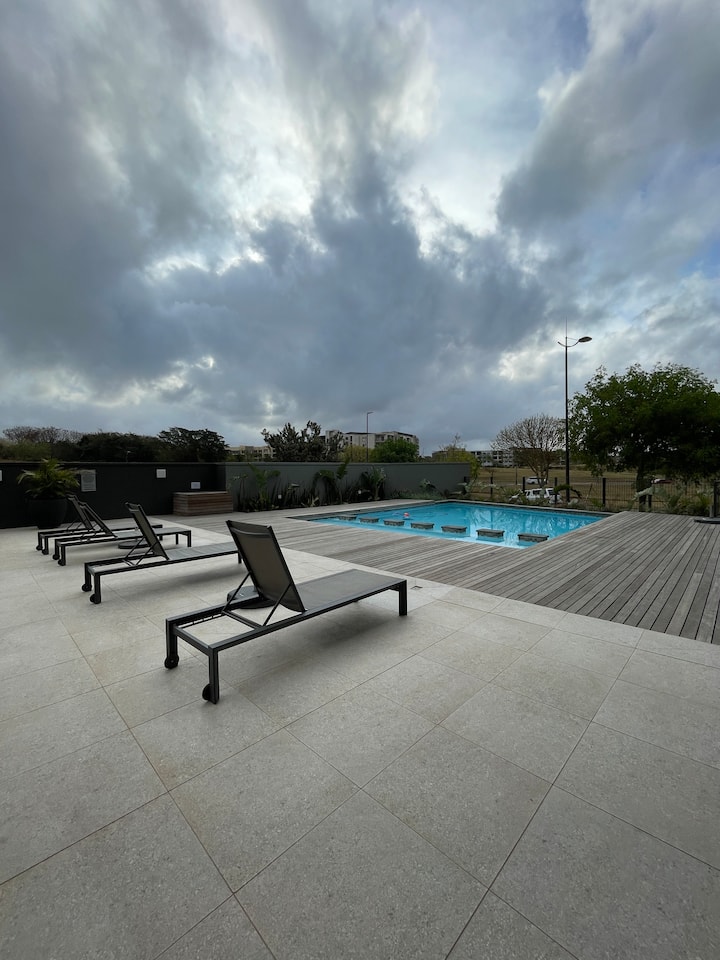 Studio With Pool View - Umhlanga