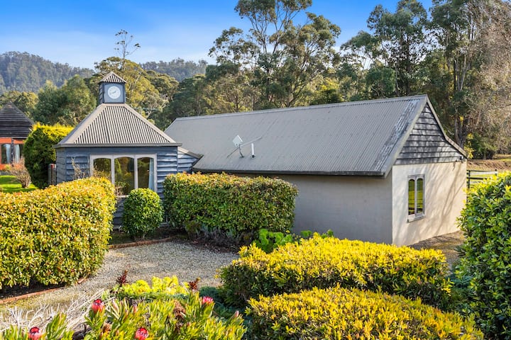 The Clocktower—serene Stay At Herons Rise Vineyard - Kettering