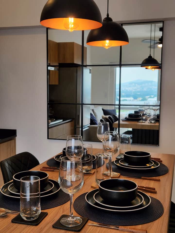 Piso 14, Cama King, Estacionamiento, Smart Alexa - Zapopan