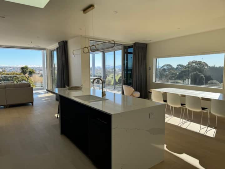 Location And Luxury In Timaru - Timaru