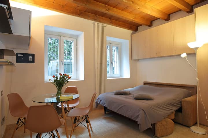 Miro @ Canonica 41, Milan - Milan