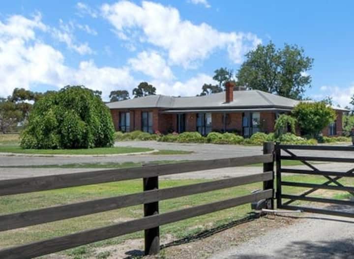 'The Homestead' Horsham Central - Horsham