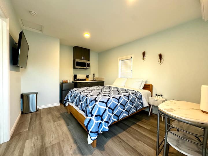 Brand New Comfortable Studio W/ Gated Free Parking - Baldwin Park, CA