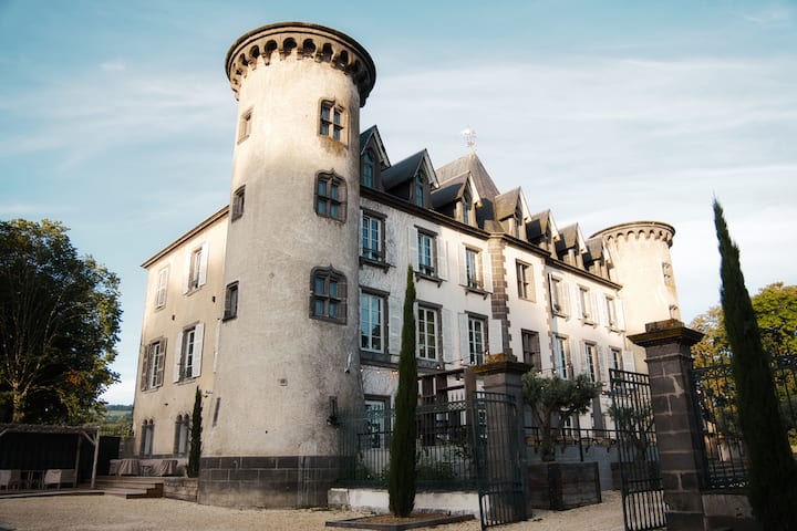Château De Chignat - Auvergne