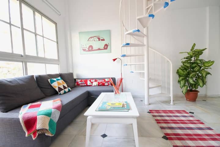 Apartamento Duplex Con Terraza En Malaga Este - 馬拉加