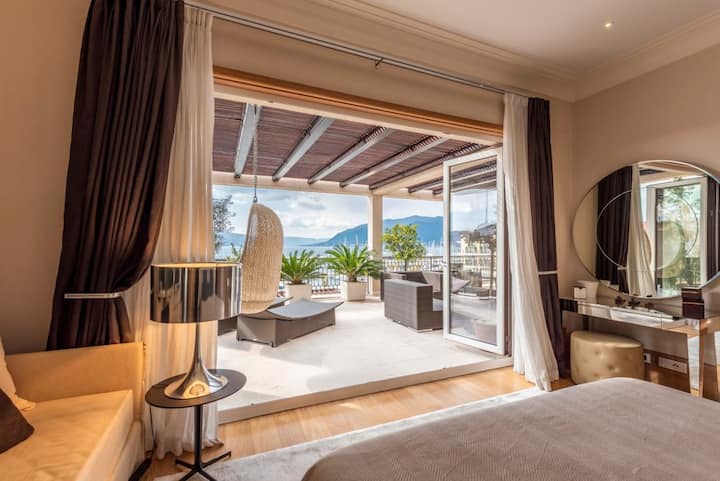 Penthouse In Porto Montenegro - Kotor