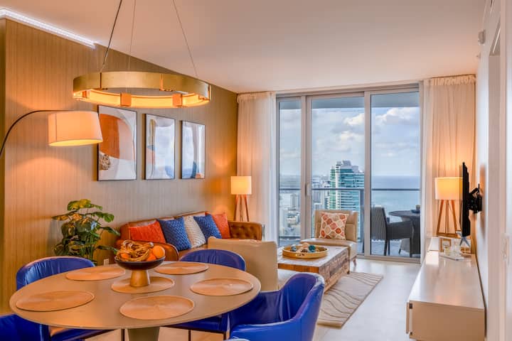 Beach Front/pool/pet/luxe Condo Hotel/ocean View - Hollywood, FL