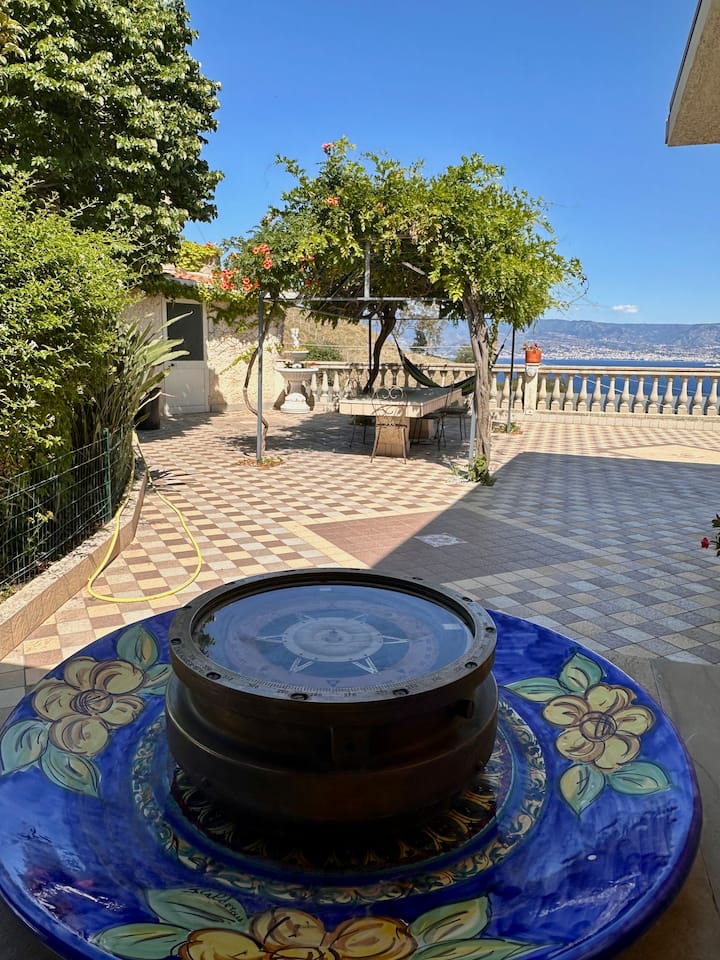 The Golden Compass Villa- Sicily - Messina