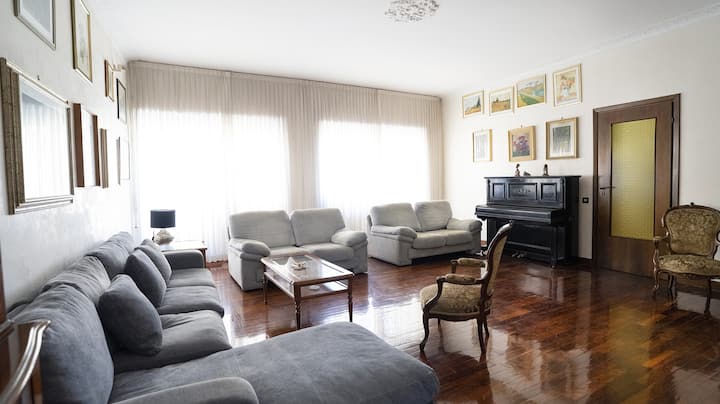 Spacious Flat In Classic Italian Style - Roma